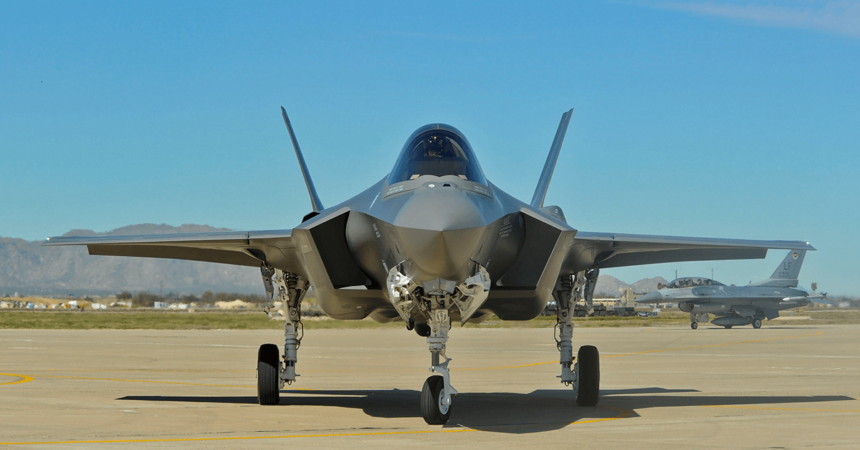 Inside the F-35 Lightning II Cutting-Edge Technology Cockpit – GovCon ...